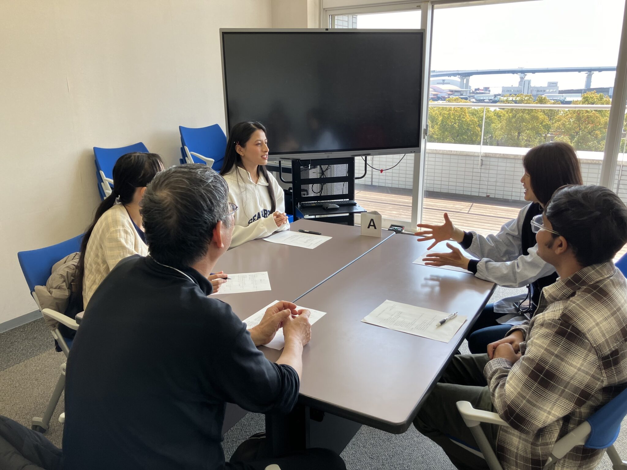 JICA関西 「第5回 神戸国際大学との日本語交流会プログラム」に留学生が参加をしました | 神戸国際大学／ST.MICHAEL'S KIU